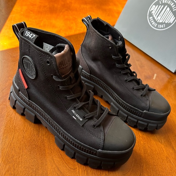 Palladium | Shoes | Palladium Revolt Hi Tx Boots Black | Poshmark